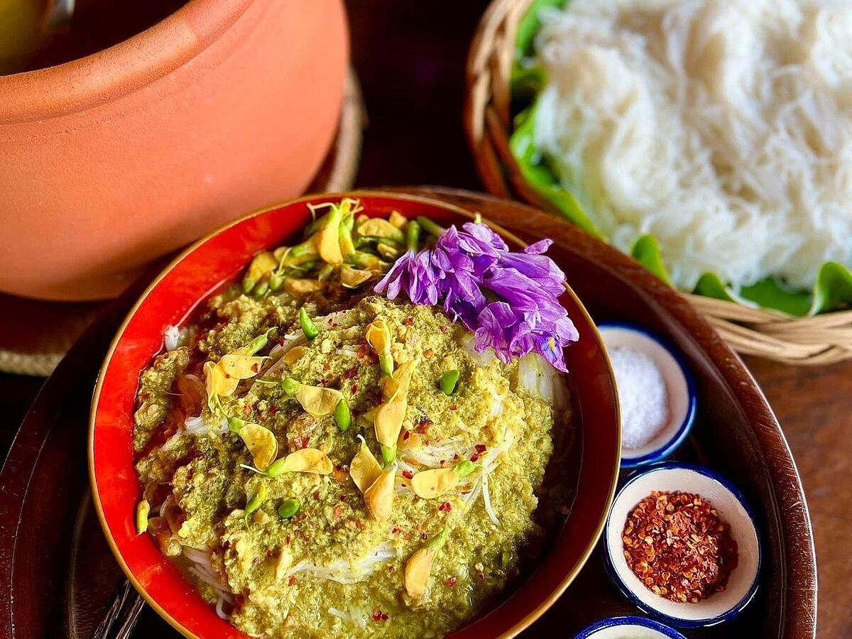 20 Most Popular Foods from Cambodia | Very Hungry Nomads